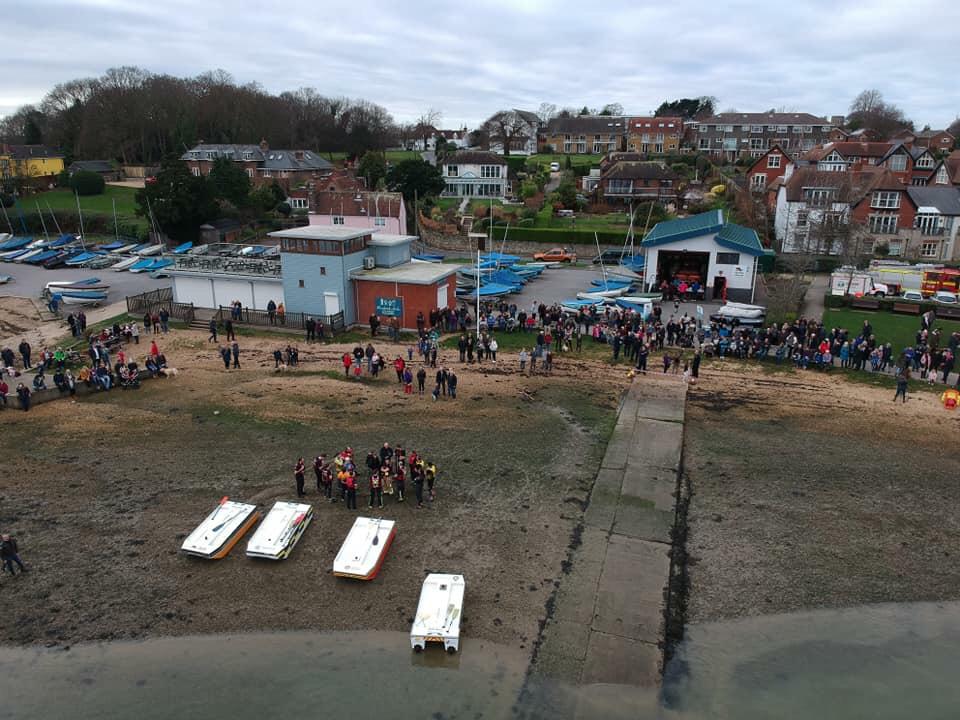 Hamble Emergency Services 4th Annual New Years Raft Race 2019 – Hamble ...